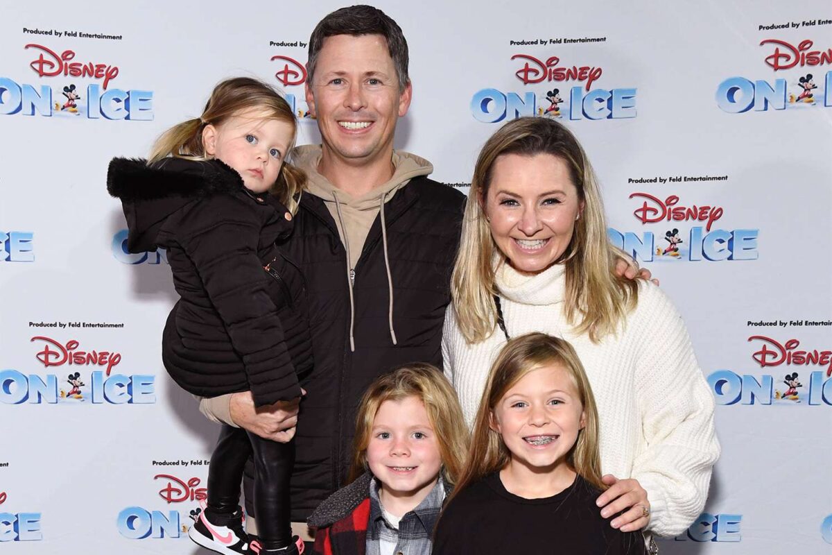 Wie hoch ist das Vermögen von Beverley Mitchell? Der Star aus „Eine ...